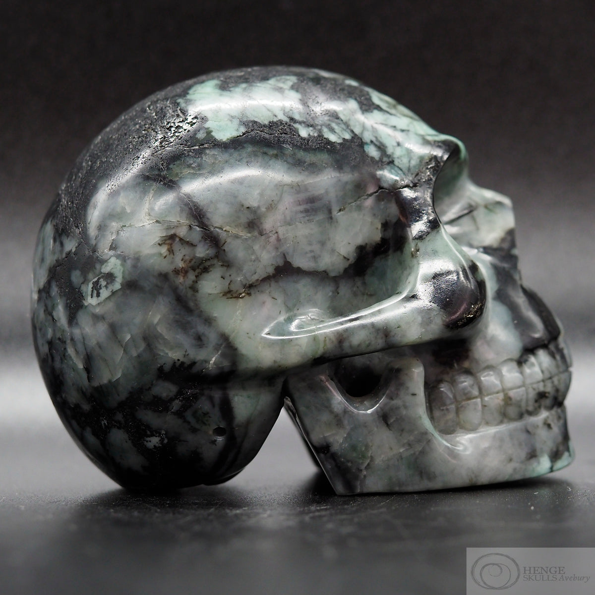 Emerald Human Skull – Henge Skulls